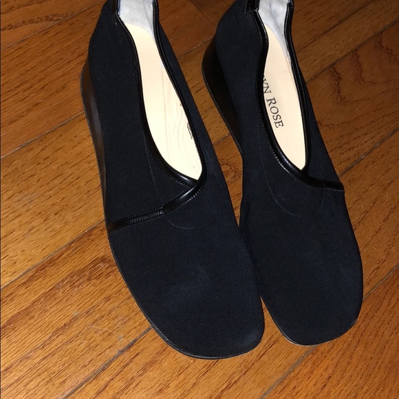 Taryn Rose | Shoes | Rare Taryn Rose Luxury Intelligence Tech Shoes ...
